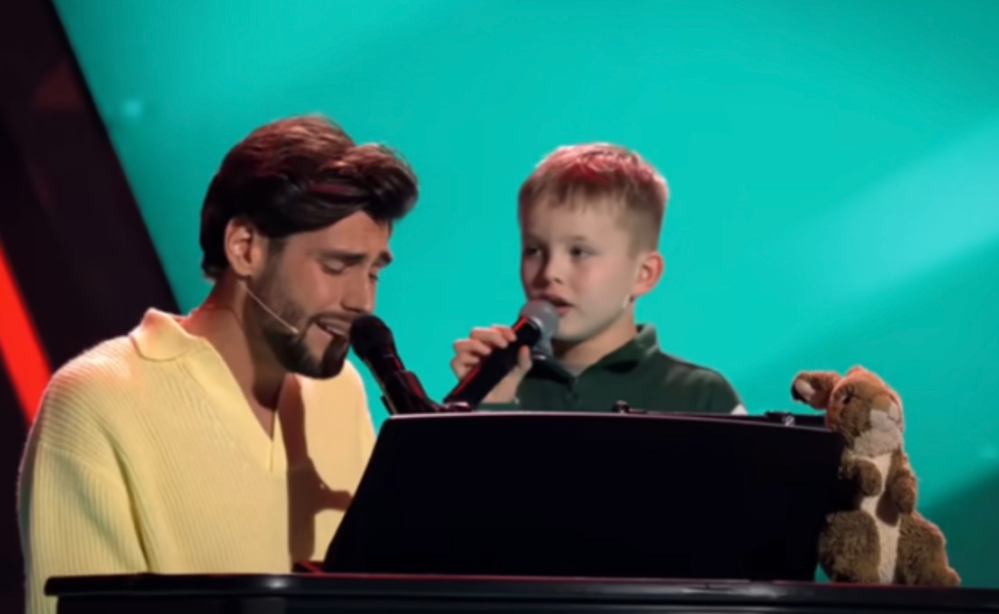 En The Voice, Bjarne, de 10 años, interpretó «Someone You Loved» y ...
